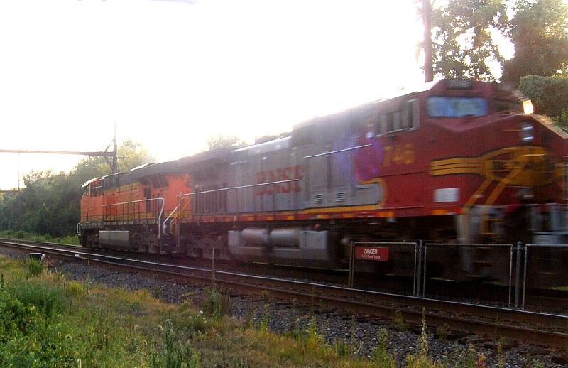 BNSF 746